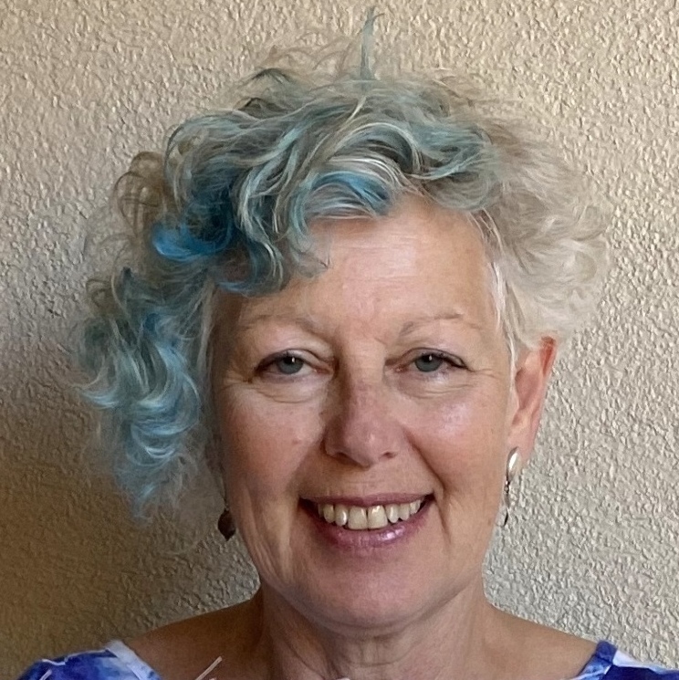 Terry Aske - head shot - Canadian Quilters Association/Association ...