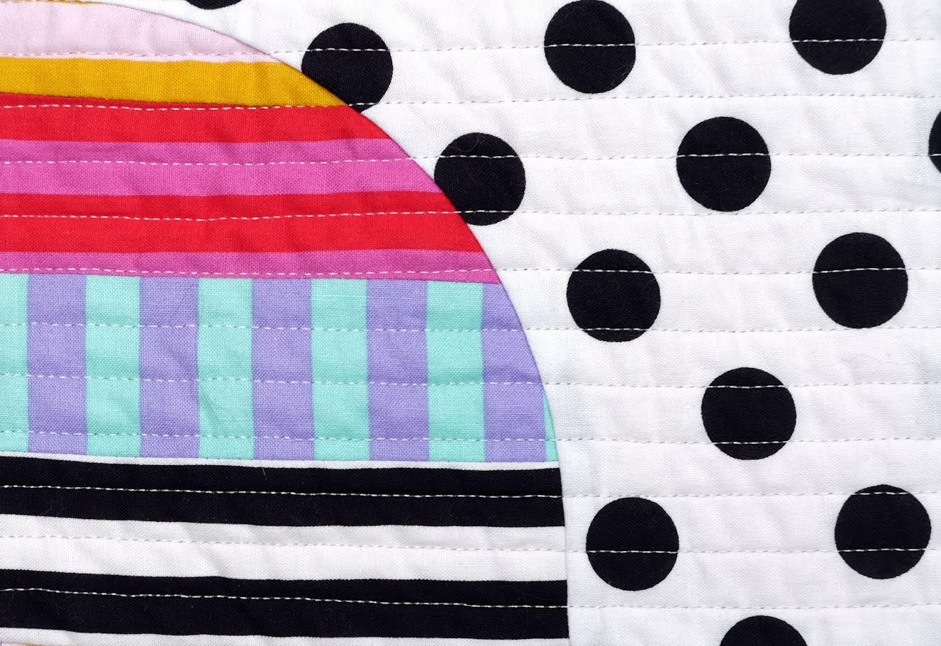 NJS2025-78-MO-Nova-Scotia-Deflating-Beach-Balls-detail - Canadian ...