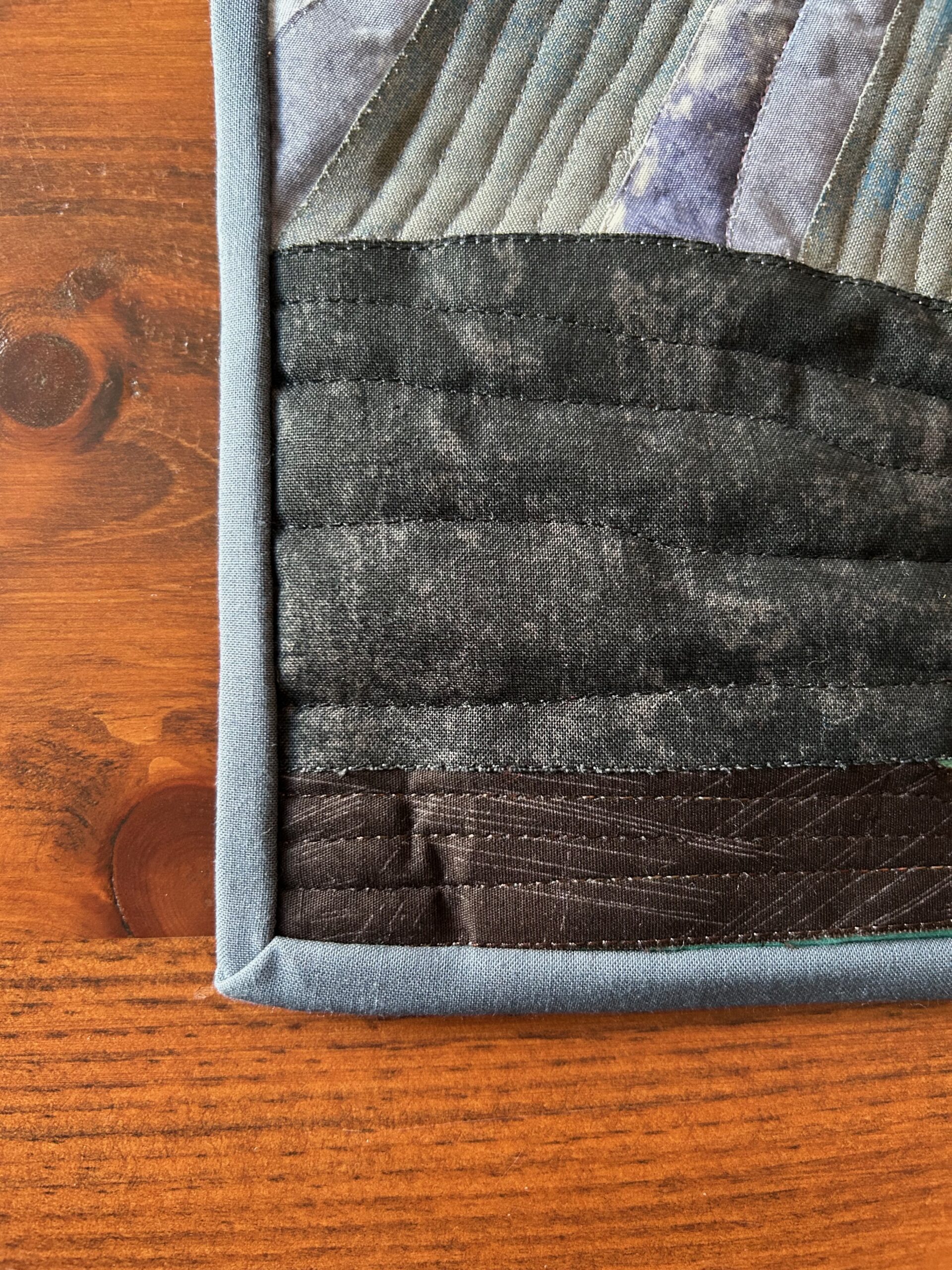 NJS2025-126-LS-Ontario-Mountain-Forms-binding - Canadian Quilters ...