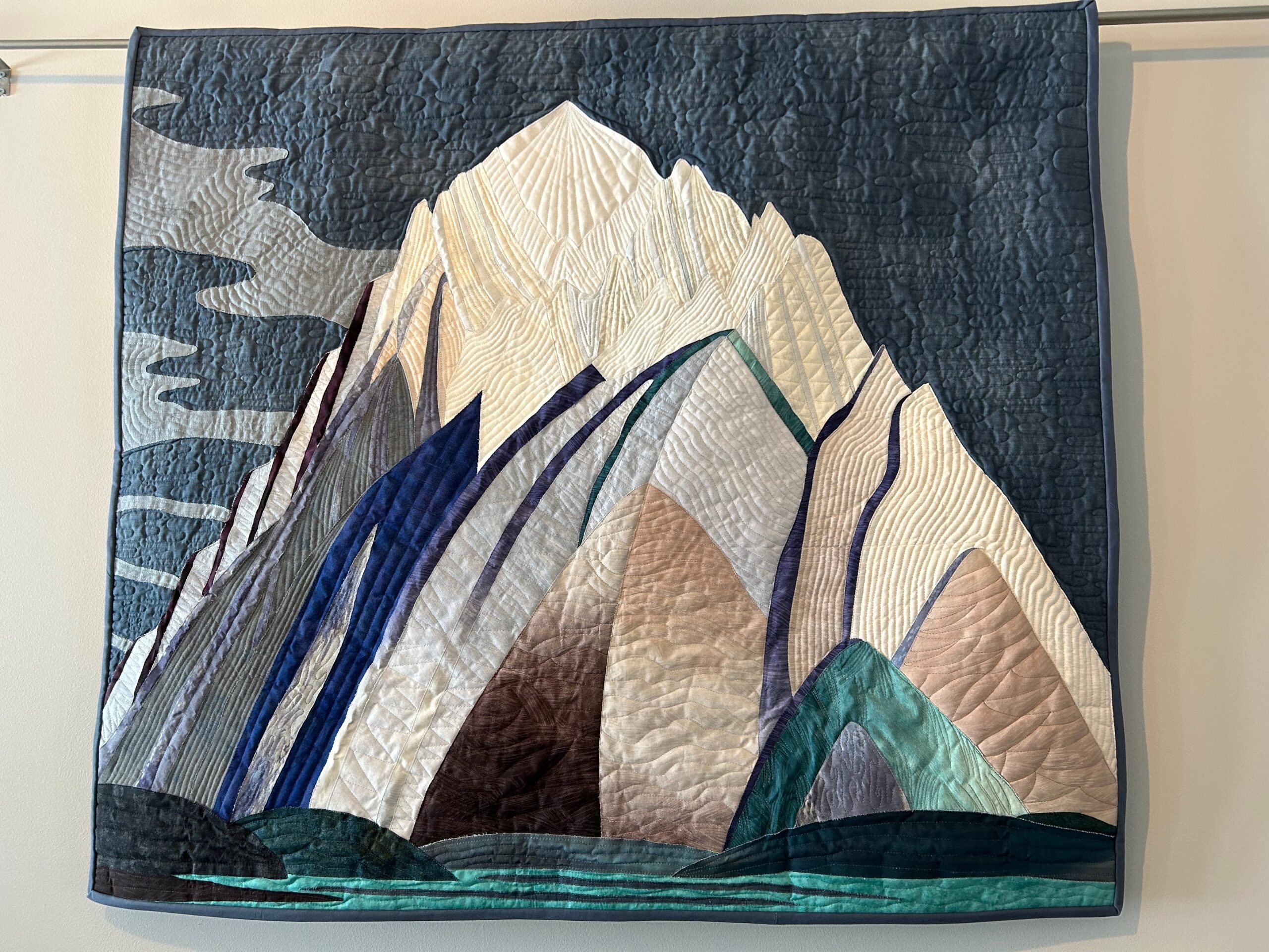 NJS2025-126-LS-Ontario-Mountain-Forms-main - Canadian Quilters ...