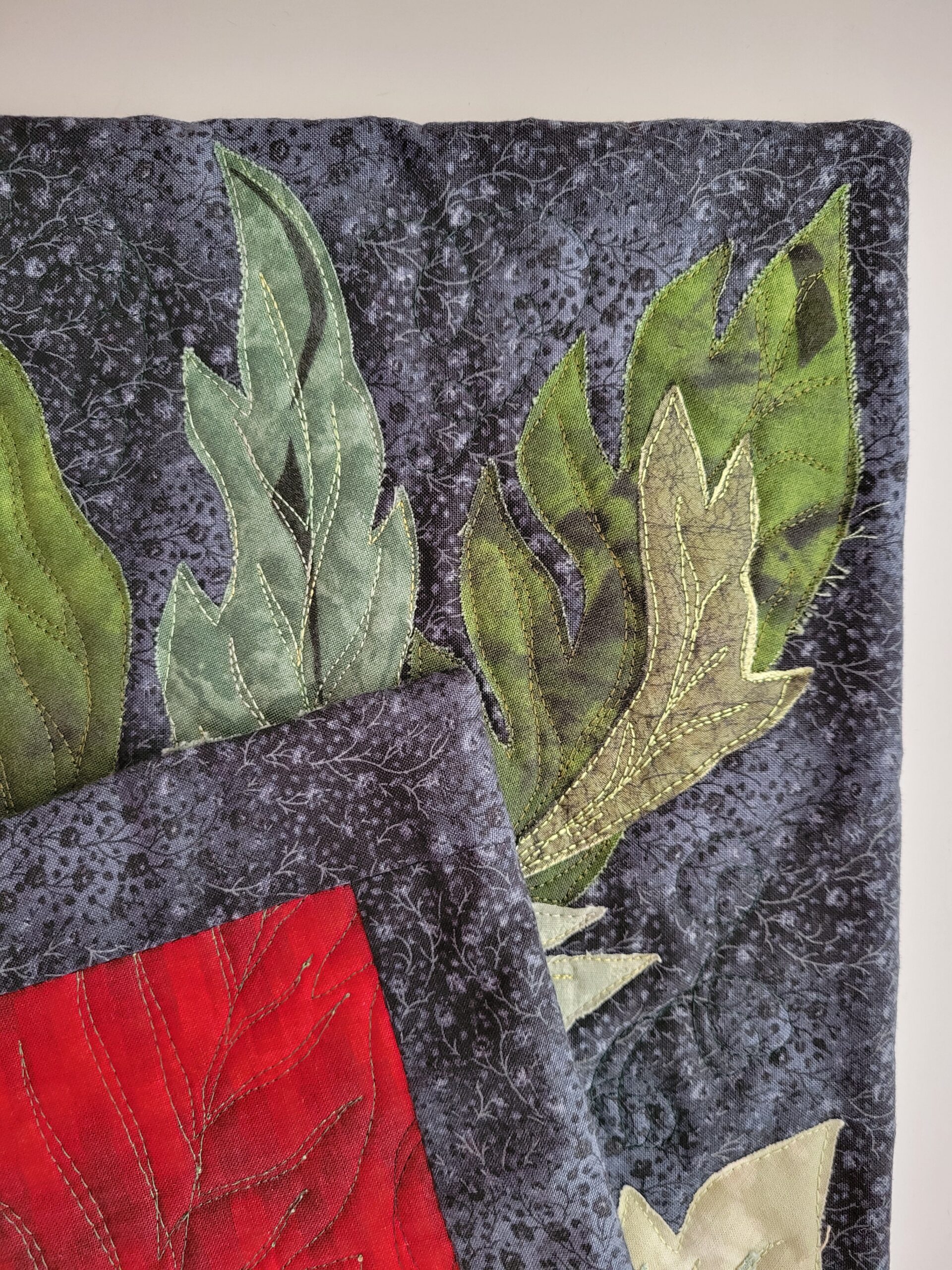 NJS2025-186-PBWH-Ontario-Poppy-Passion-binding - Canadian Quilters ...